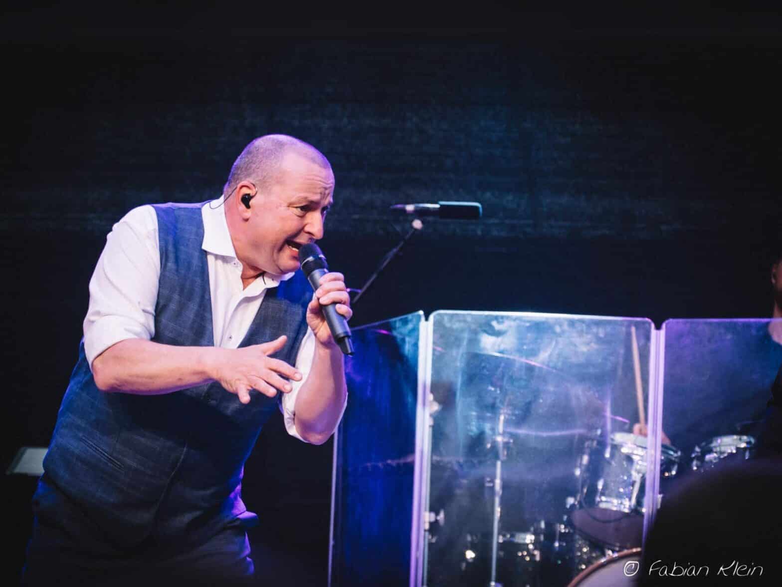 Phil Collins meets Kay Scheffel - HDSRE